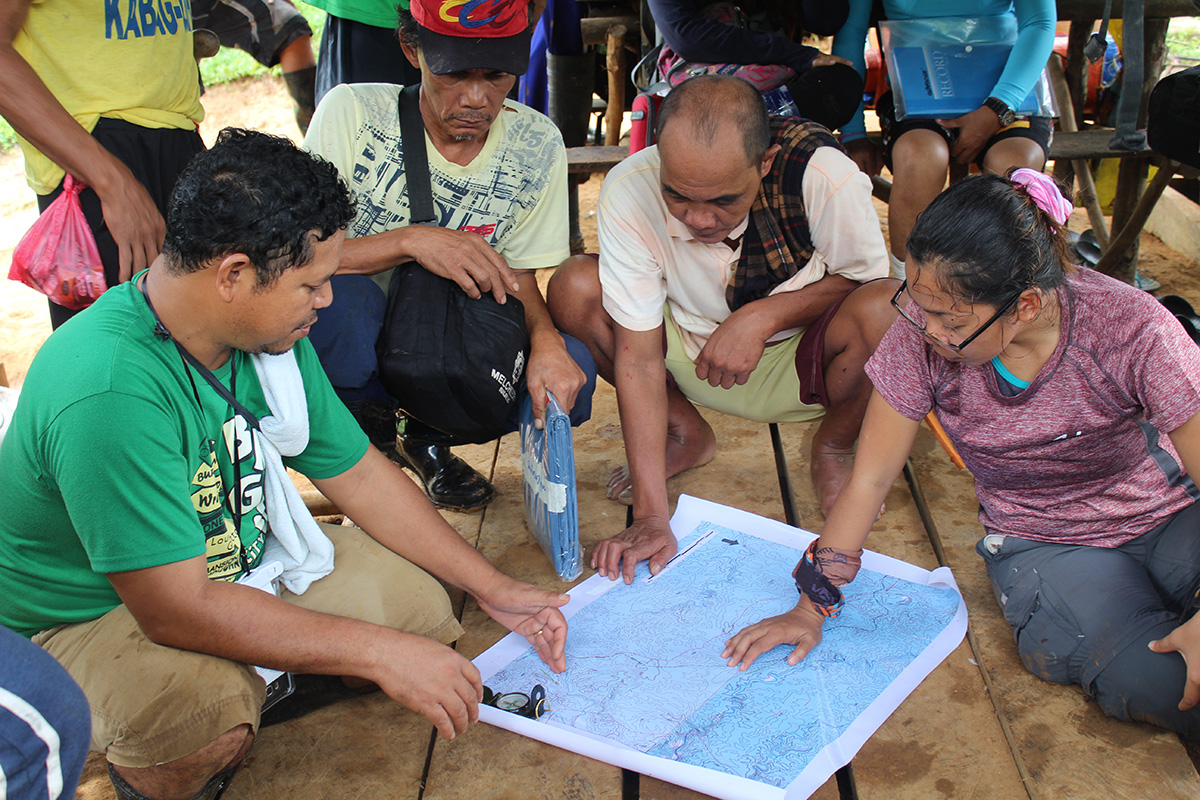 See how others do it! – Self-Strengthening Process